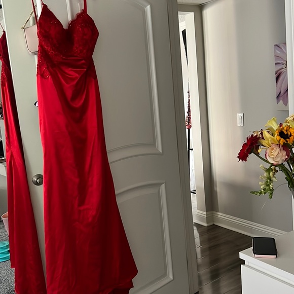 Dresses | Selling My Prom Dress | Poshmark